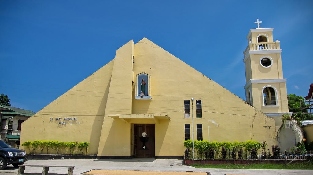 BEACHES AND CHURCHES: BINOGAWAN BEACH, SAN POLICARPO, E. SAMAR AND THE ...