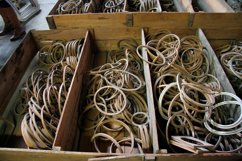 Nessy Designs: Vintage Frame Sale