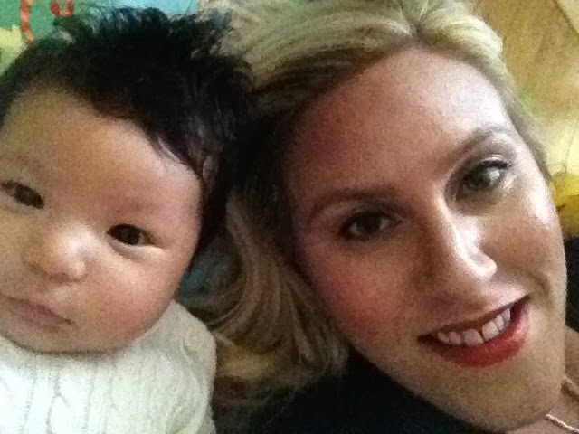 Rosy Gold Bebe: Red Lips