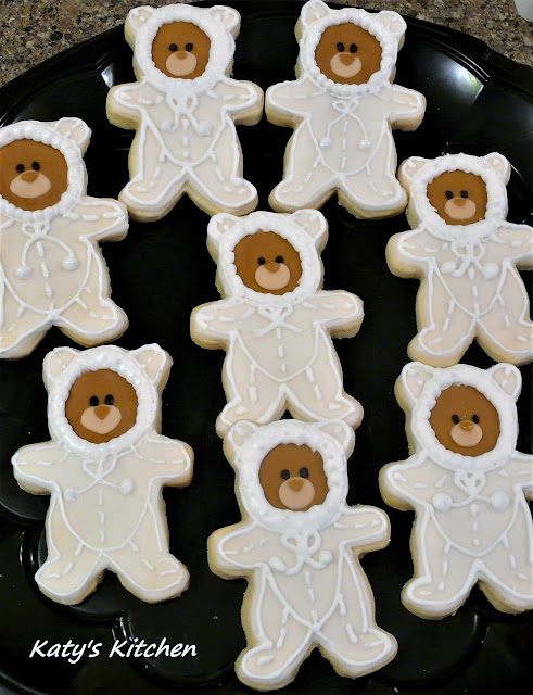 Katy's Kitchen: Teddy Bear Cookies