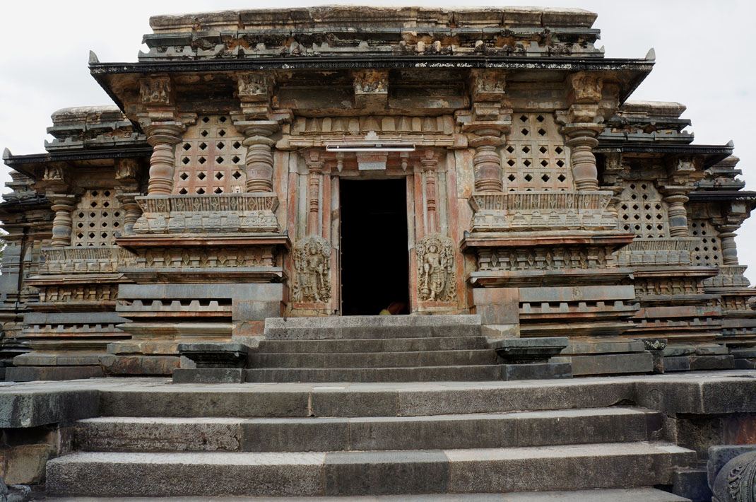 The Rocks Remain: India: Medieval Hoysala Archaeology of Belur and Halebid