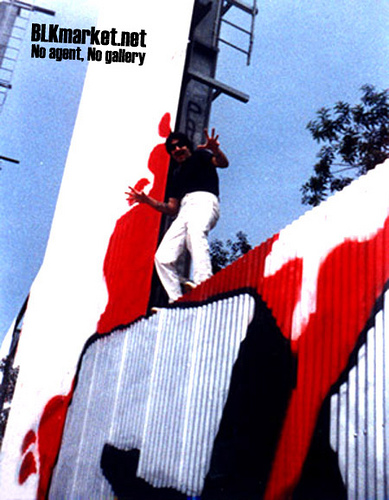 UPPERHANDS: O.G. New York Graffiti Artist SEEN Tags the Hollywood Sign