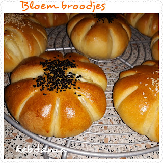 Bloem broodjes