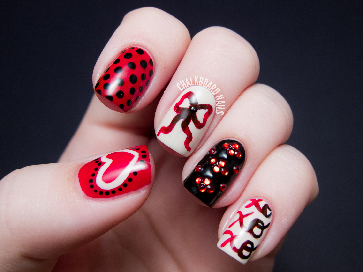 31DC2013 Day 01: Red Mix and Match | Chalkboard Nails | Phoenix ...