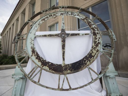 Just A Car Guy: Thief returns Detroit Michigan Central Depot clock ...
