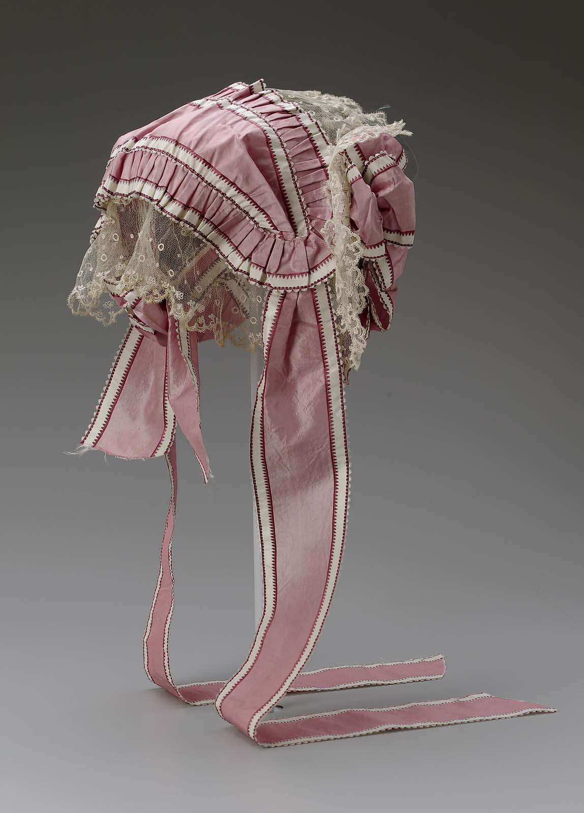 Costume Diaries: A Victorian Lace Day or Dinner Cap