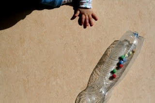 k v . b a r n: plastic-bottle-marble-rattle