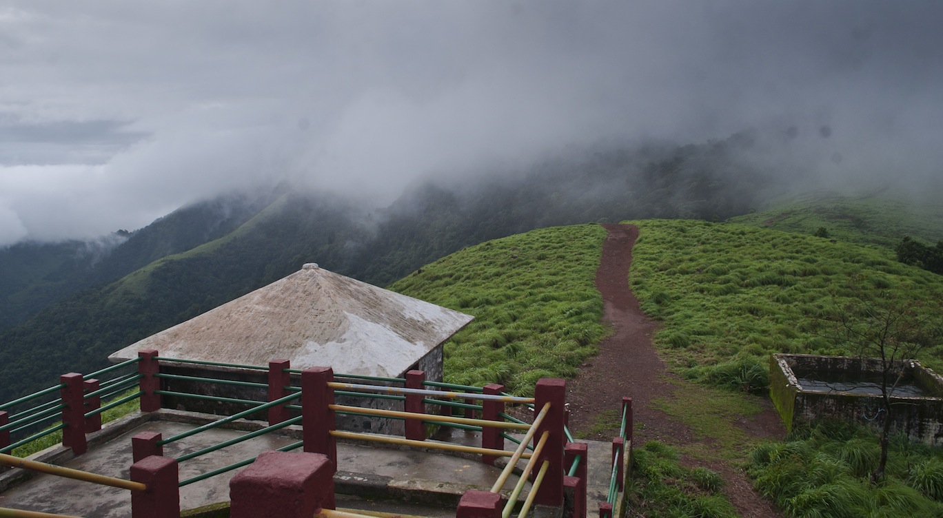 Discrete: Paithalmala: Season