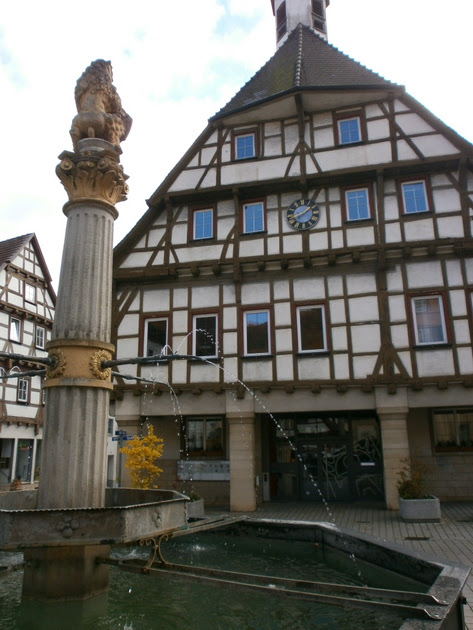 Die Schwäbische Alb und ihre Natur: Die Altstadt-Runde in Blaubeuren Die Schwäbische Alb und ihre Natur: Die Altstadt-Runde in Blaubeuren