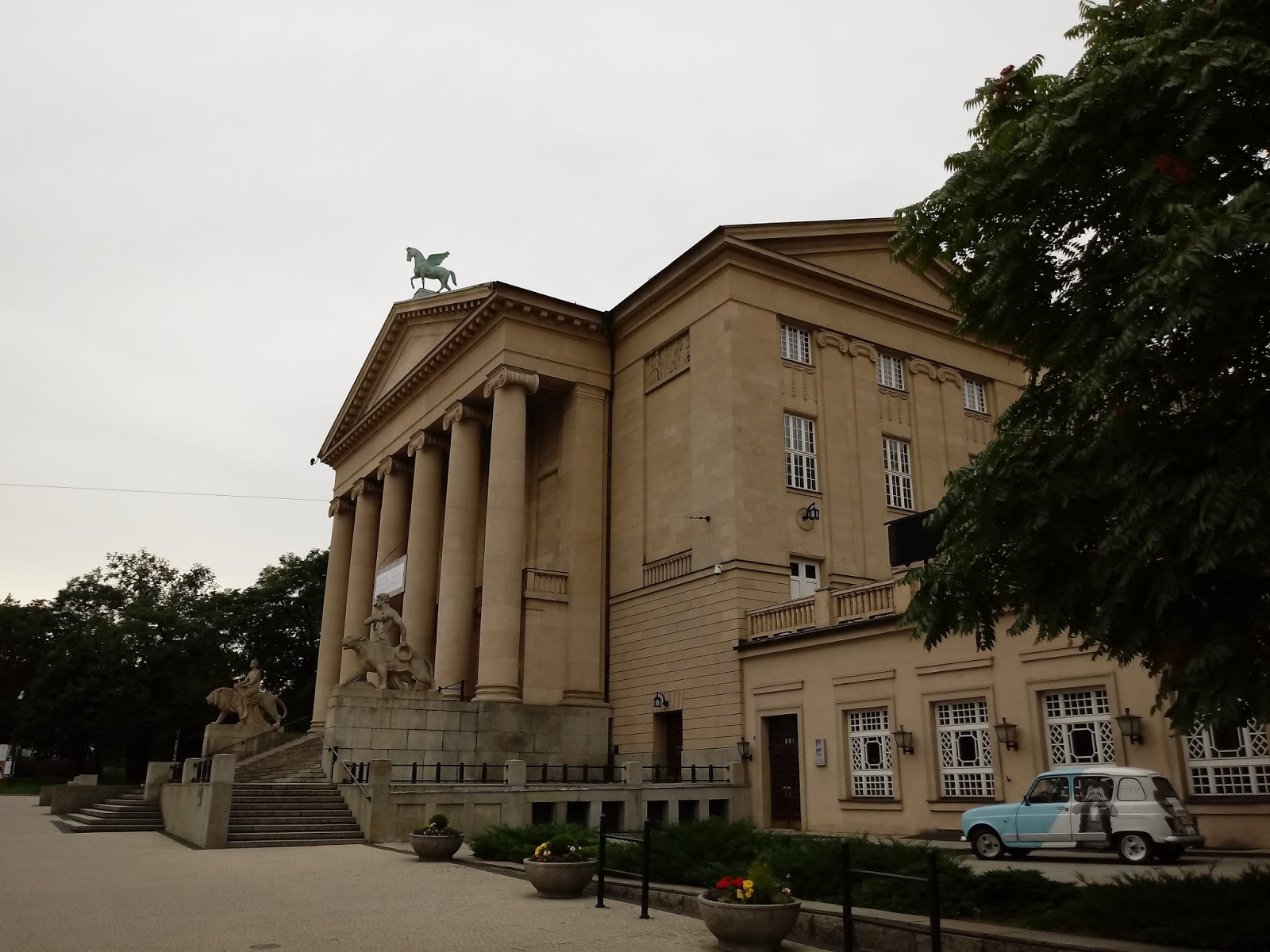 Poznań obiektywnie zapisany: Opera poznańska, czyli Teatr Wielki im ...