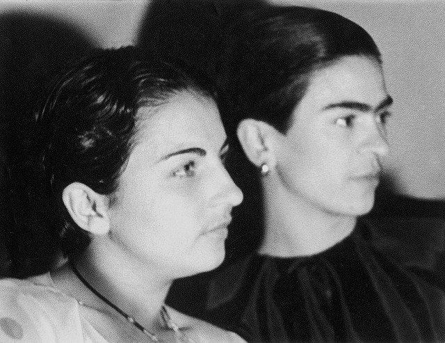 21 Rare Photos of a Young Frida Kahlo in the 1920s ~ Vintage Everyday