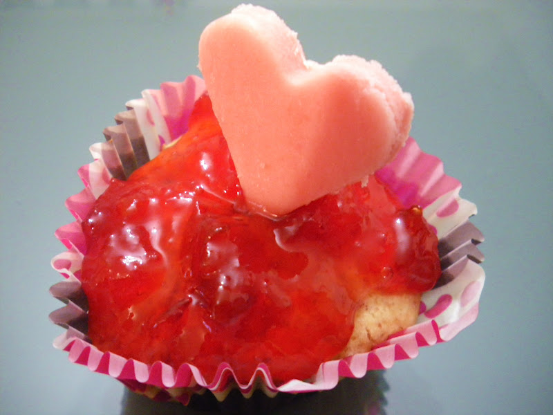 GATEAU GAGA - Love cakes: Cucpakes frangipane et fruits rouges