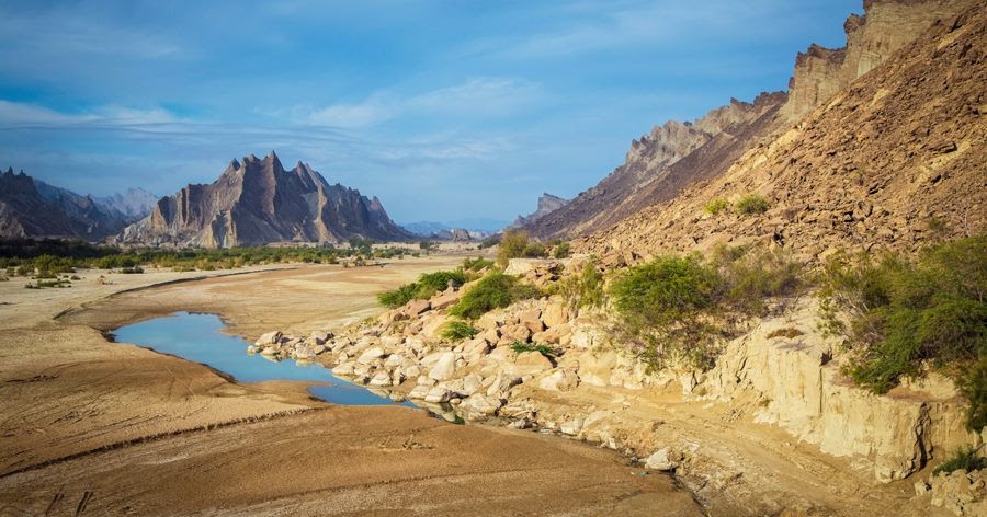 Discover Balochistan: Hingol River, Makran, #Balochistan