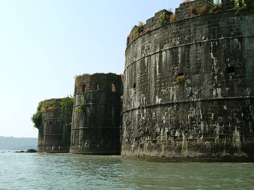 Enjoy Your Boating to reach Murud Janjira Fort. - Forts and Treks