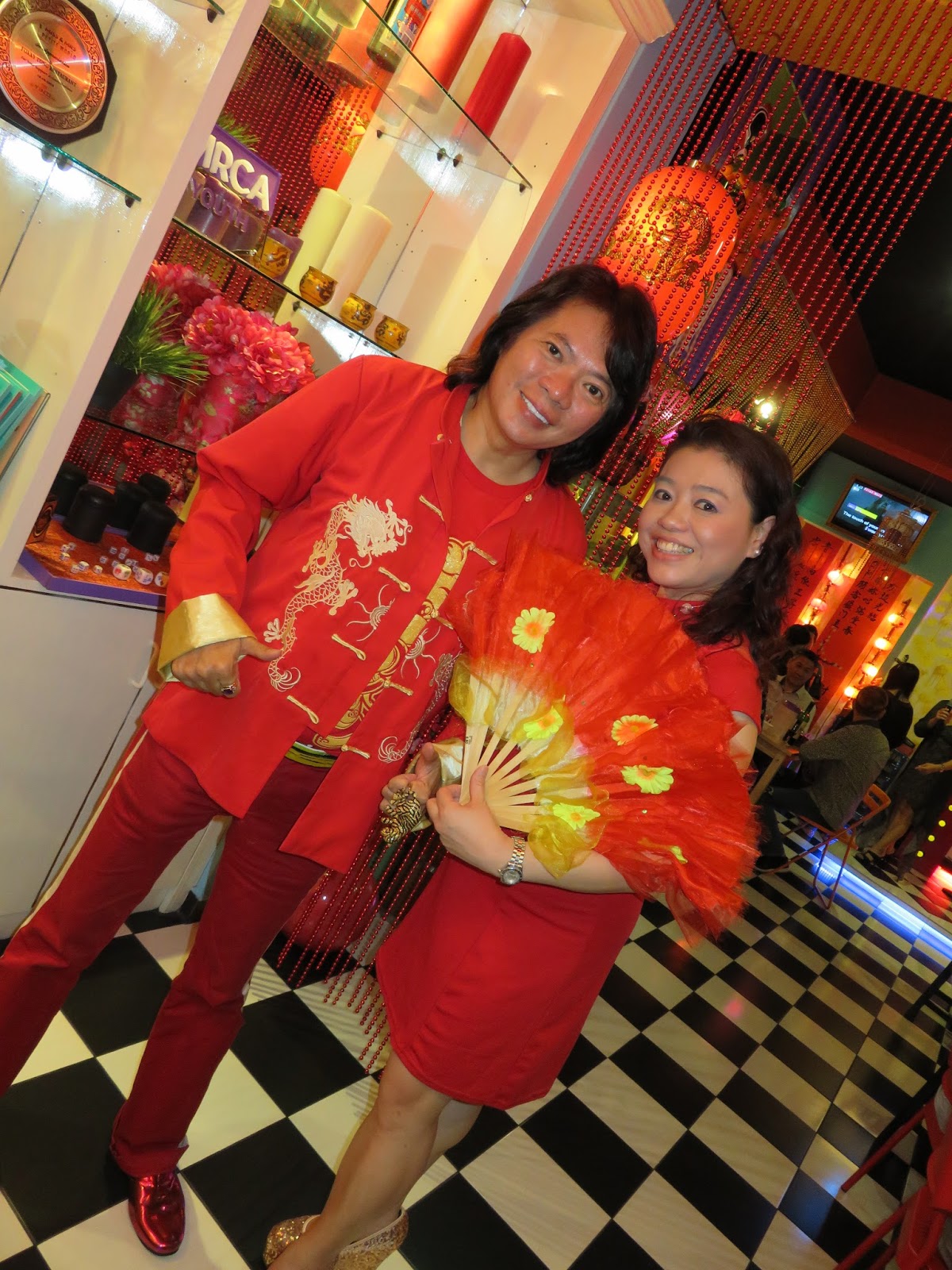 Kee Hua Chee Live!: HUEY HIEW AND SUSAN LOW, OWNERS OF FOXXYTONG CAFE ...