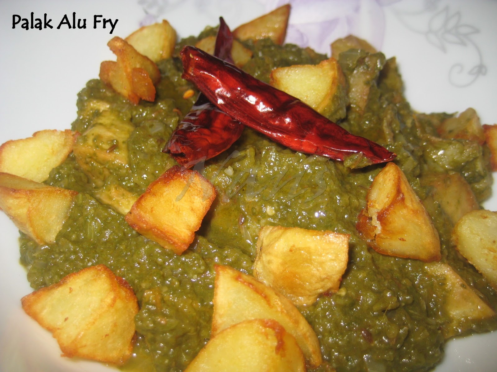 Nan's yum-yums!: Palak Alu Fry