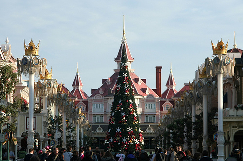 ΚΟΛΙΝΔΡΙΝΑ ΜΑΣΛΑΤΙΑ: ΧΡΙΣΤΟΥΓΕΝΝΑ ΣΤΗ DISNEYLAND RESORT PARIS!