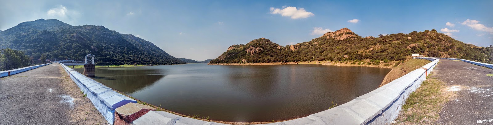 My Journeys In India: Panchapalli Dam Near Hosur and Cattle Egret Fight