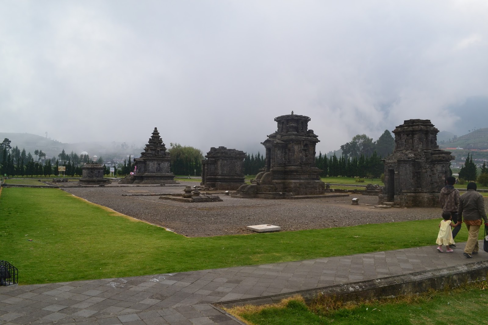 Moments to Remember!: Kawah Sikidang, Dieng Plateau and Mount Merapi