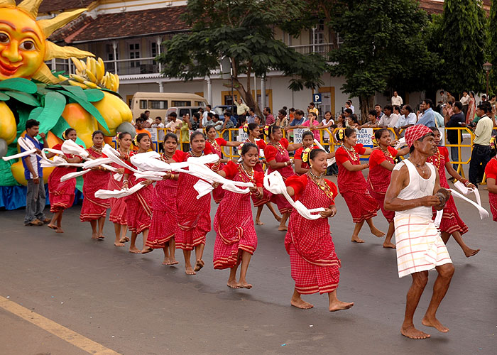 Folk dance: DEKHNI DANCE