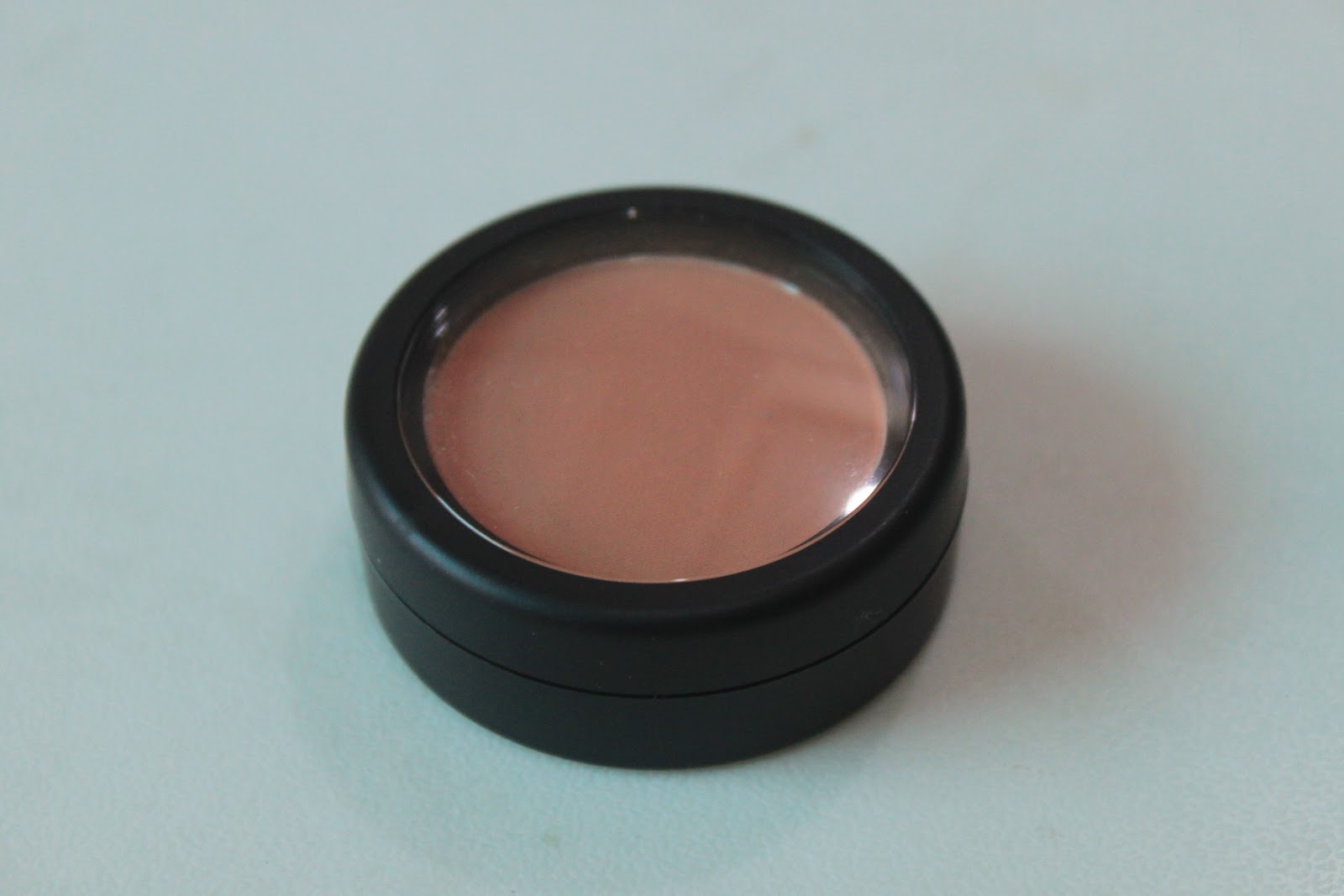 The Face Mark: NICHIDO True Colors Powder Blush in Cool Rum