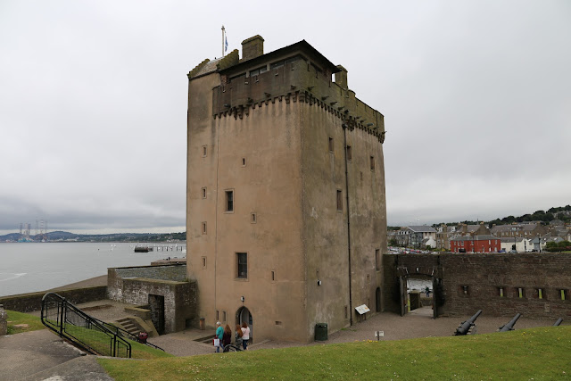Old Age Travellers.: Monifieth, Angus, Scotland.