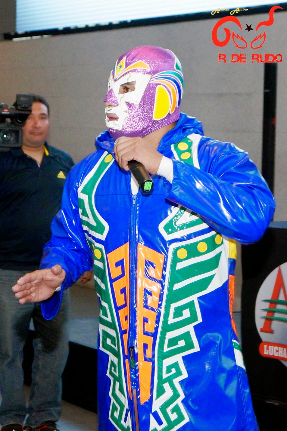 RdR: DR WAGNER JR APARECE EN LA CONFERENCIA DE PRENSA DE TRIPLEMANÍA XXII