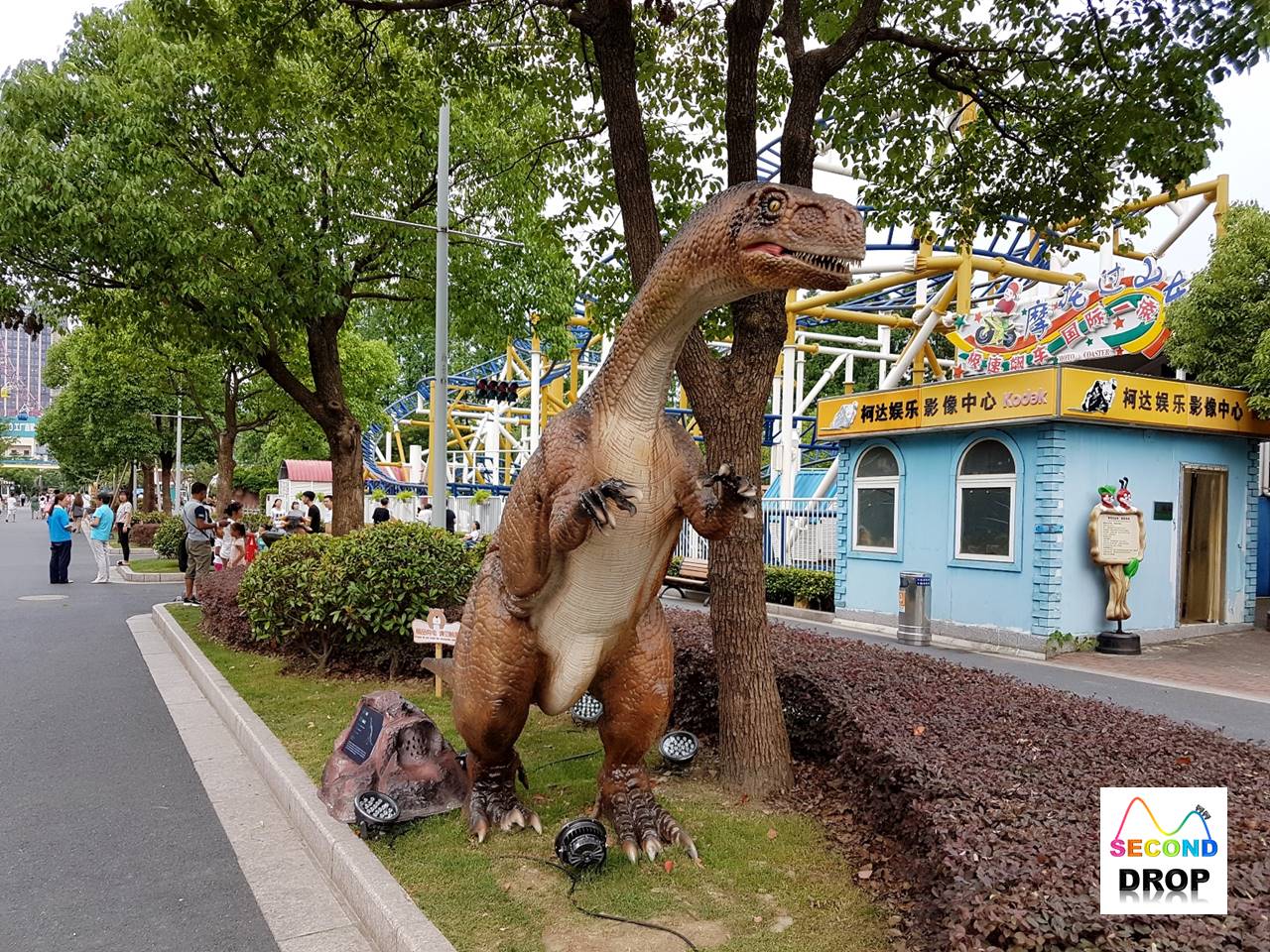 Second Drop Attractions: Jinjiang Action Park: the RCT3 theme park!