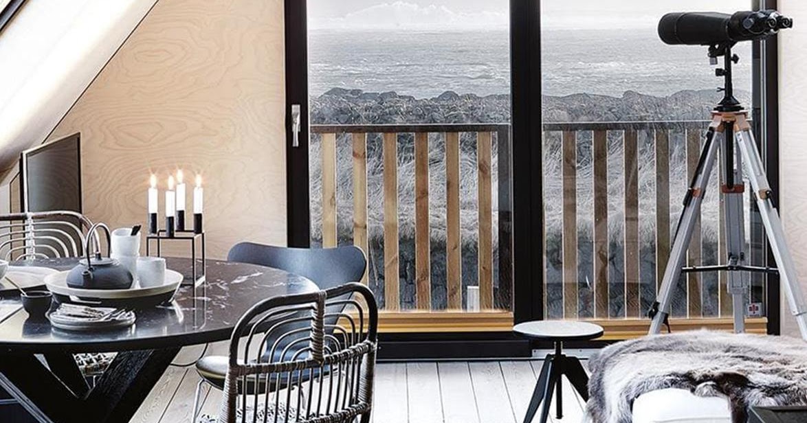 A contemporary barn in Iceland mixes Nordic elements with Japanese ...