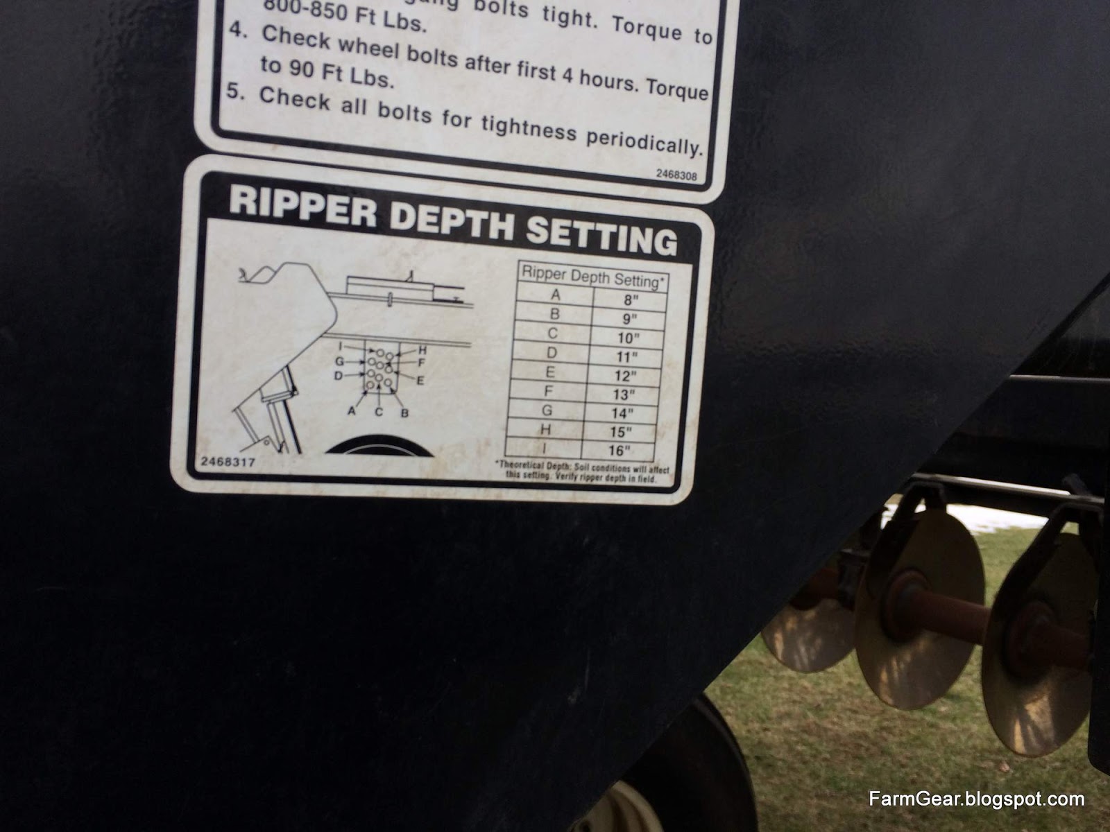 M&W 1700 Earthmaster Disc Ripper