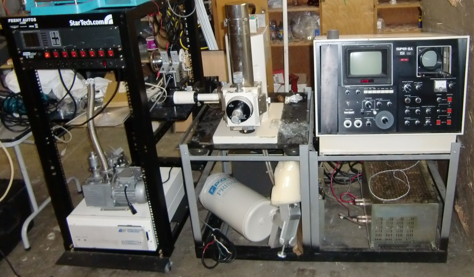 IC reverse engineering and other adventures: Rolling with the SEM