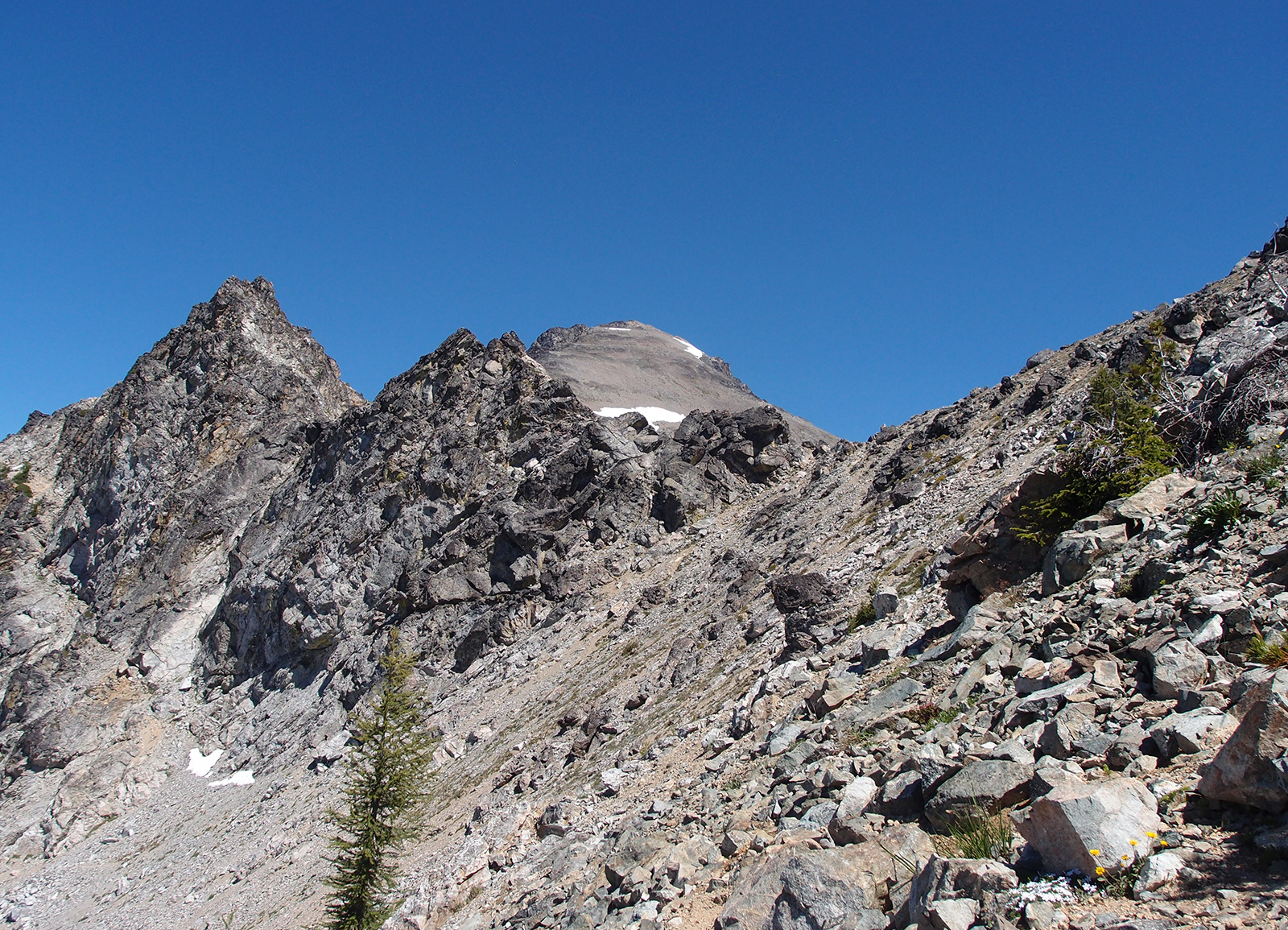 Seeking Ultra: Mt. Maude 9082', Glacier Peak Wilderness