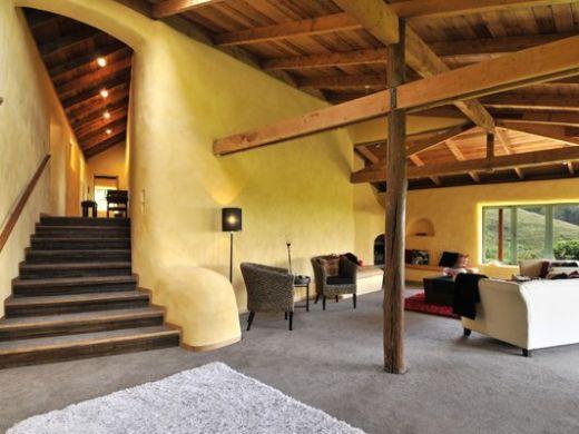 Temperate Climate Permaculture: Straw Bale Homes are Beautiful