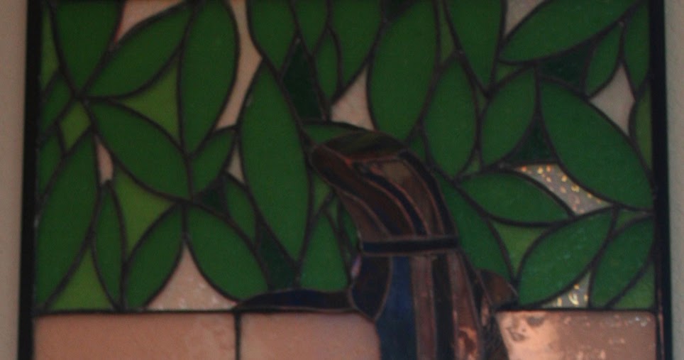 Scoon Glass Creations: Lizard stained glass panel