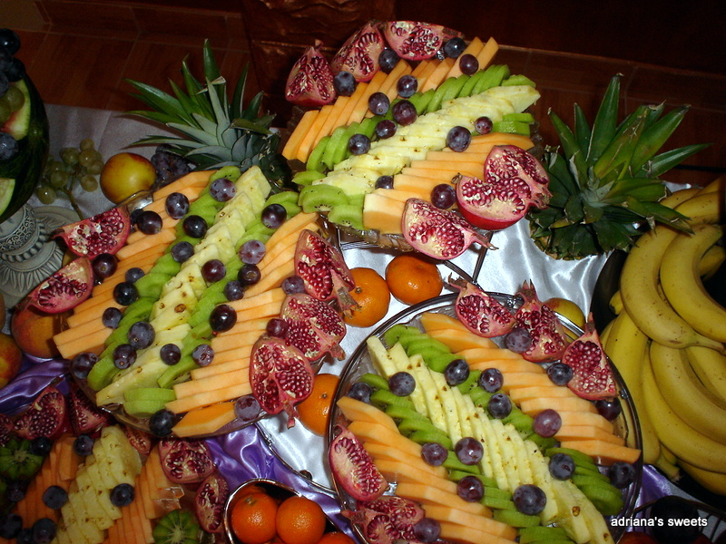 Adriana retete culinare: aranjamente fructe, decor fructe, masa fructe ...