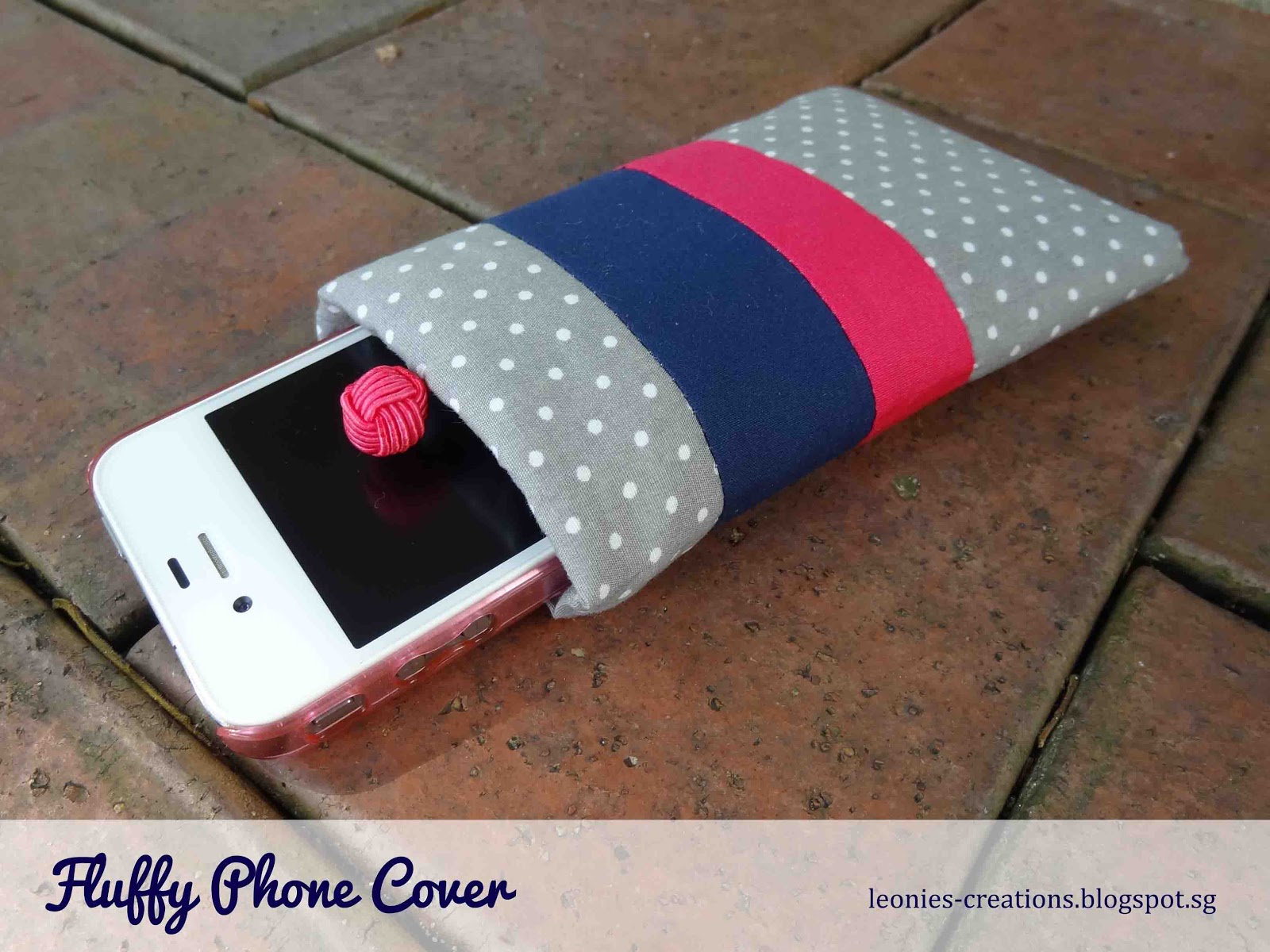 Leonie's Creations: Fluffy Phone Cover