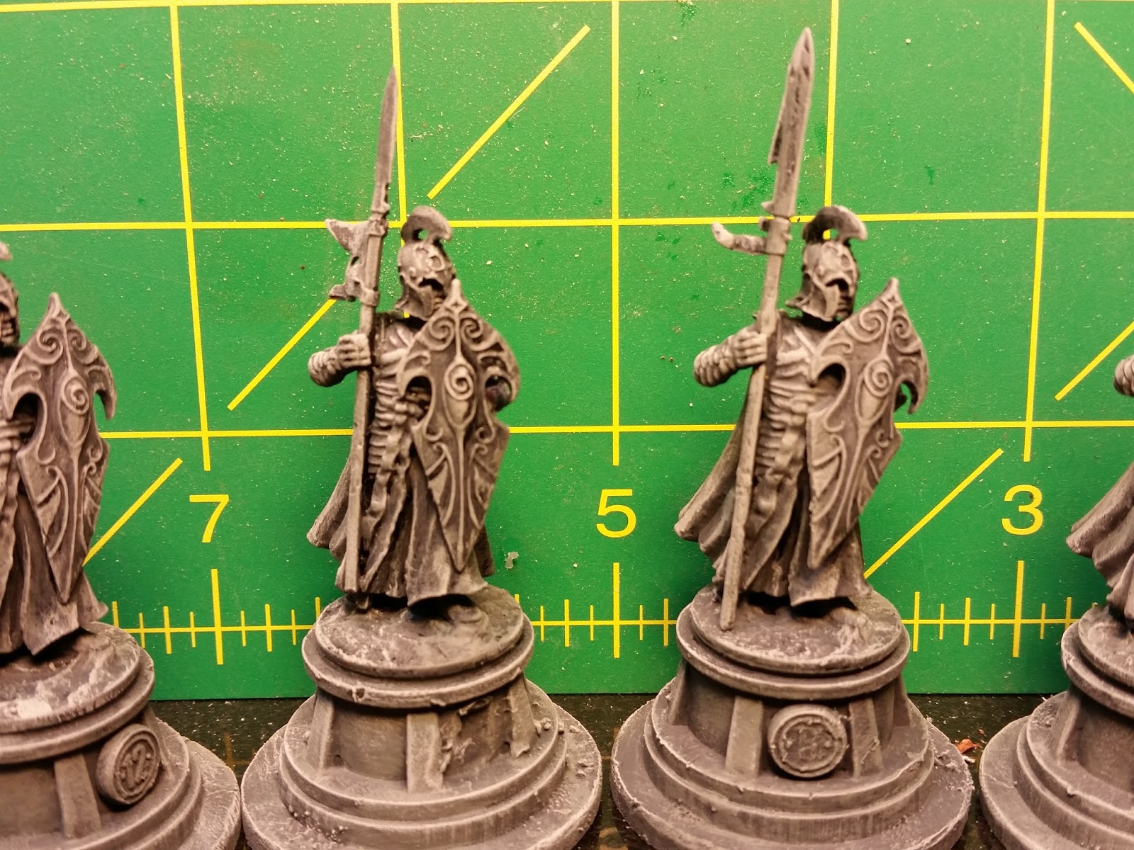 Xin's Lair: Statues for Frostgrave