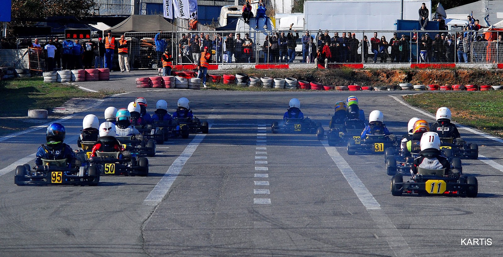karting.gr.blogspot.com: Η επαιτεία της αυτοπροβολής και ο νταβατζής!