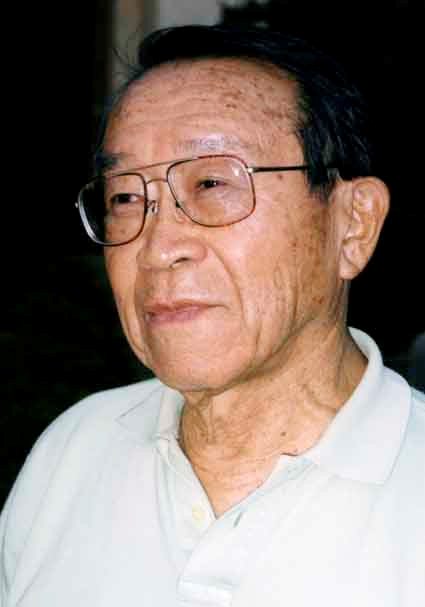 BIOGRAPHIES OF PEOPLE AT POSTON- ONE OF AMERICA'S CONCENTRATION CAMPS ...