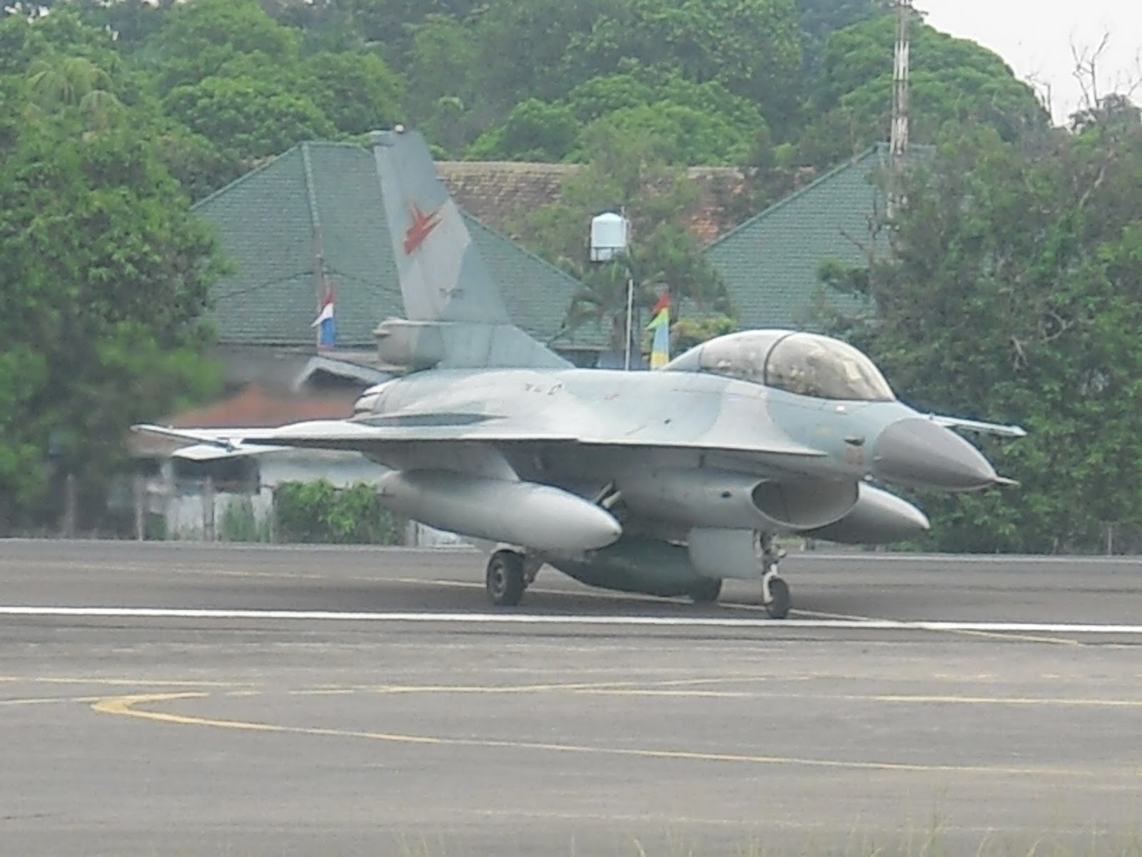 F-16 Fighting Falcon ~ Aviatec