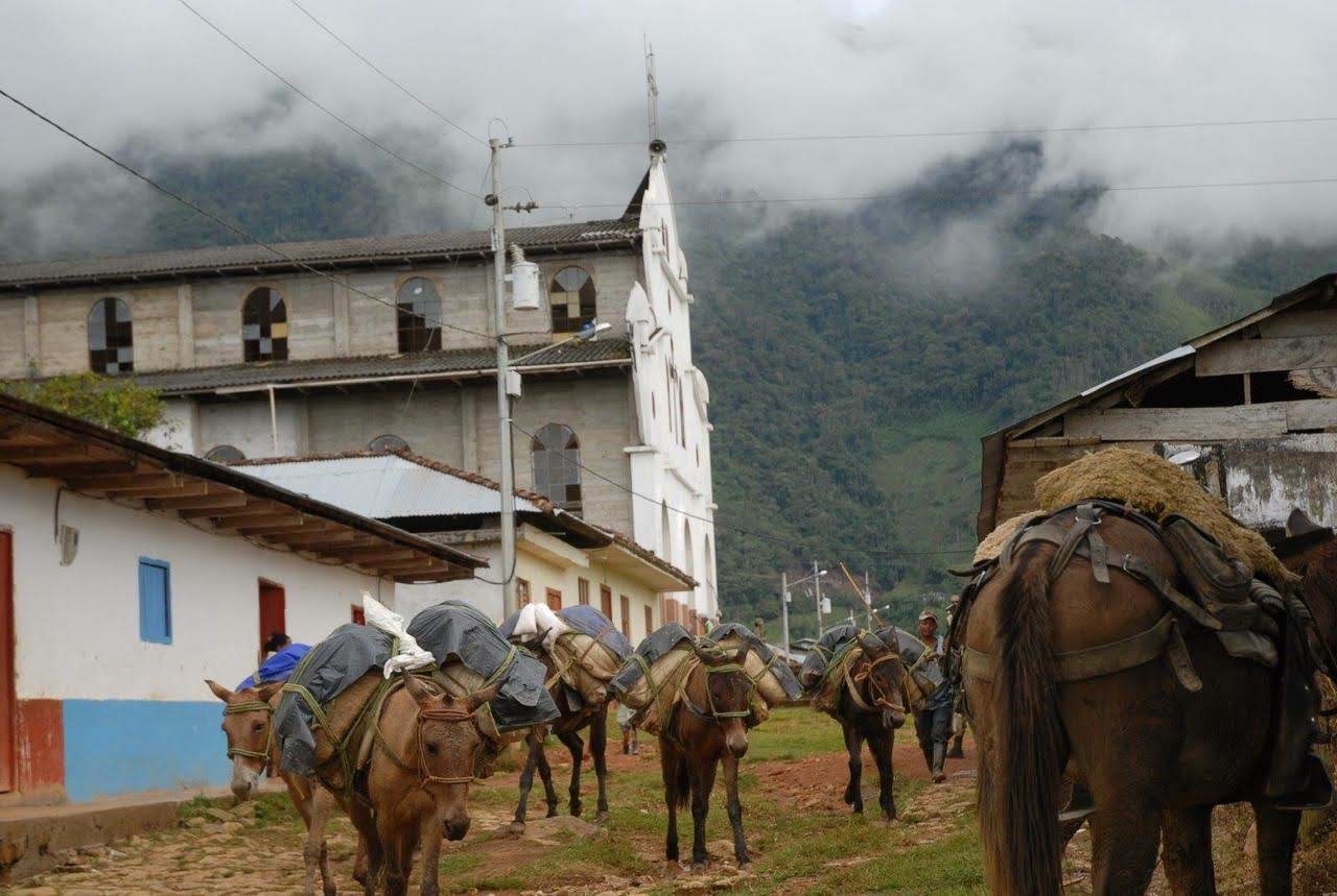 SANTA RITA DE ITUANGO ANTIOQUIA, COLOMBIA.(HOY SANTA RITA DE SINITAVÉ ...