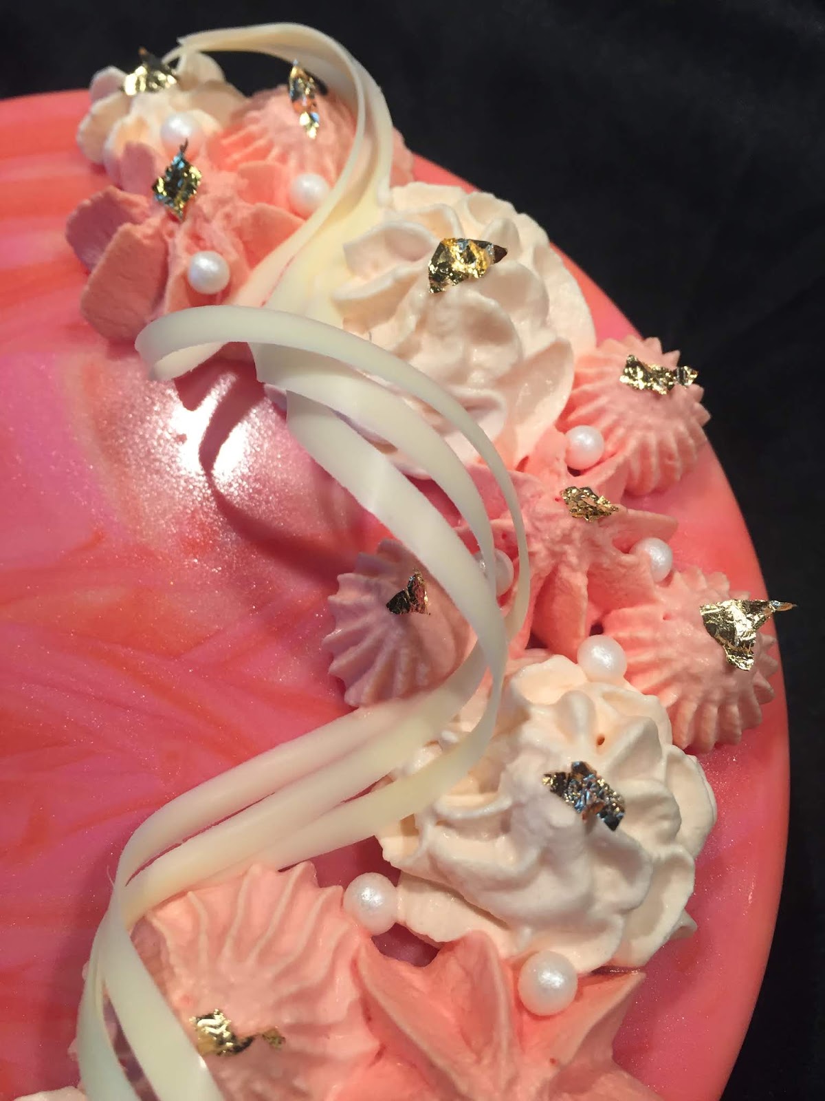 Entremets Pamplemousse Rose et Chocolat Blanc