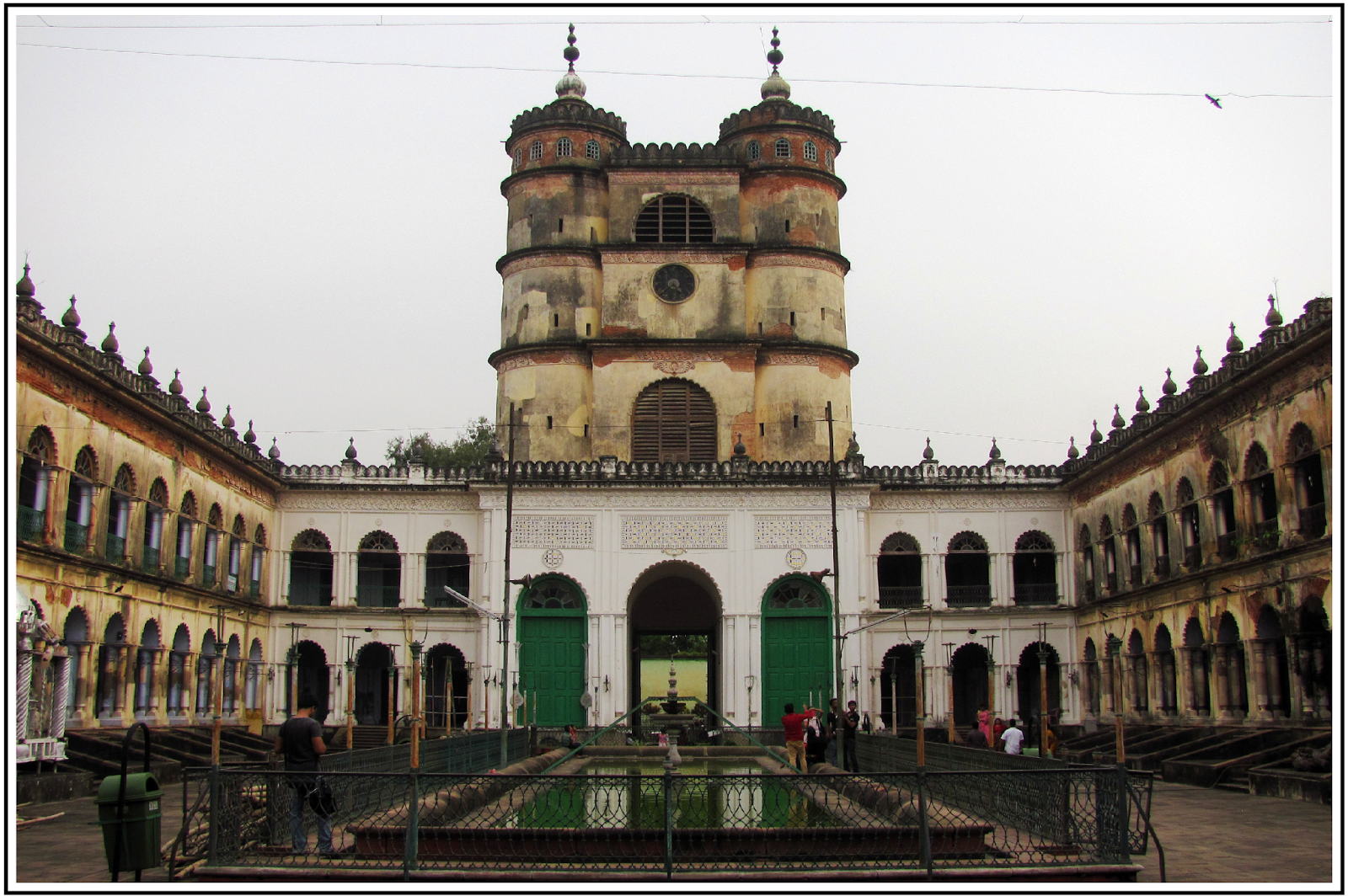 WANDERLUST: HOOGHLY IMAMBARA ... From a Businessman's Abode To the ...