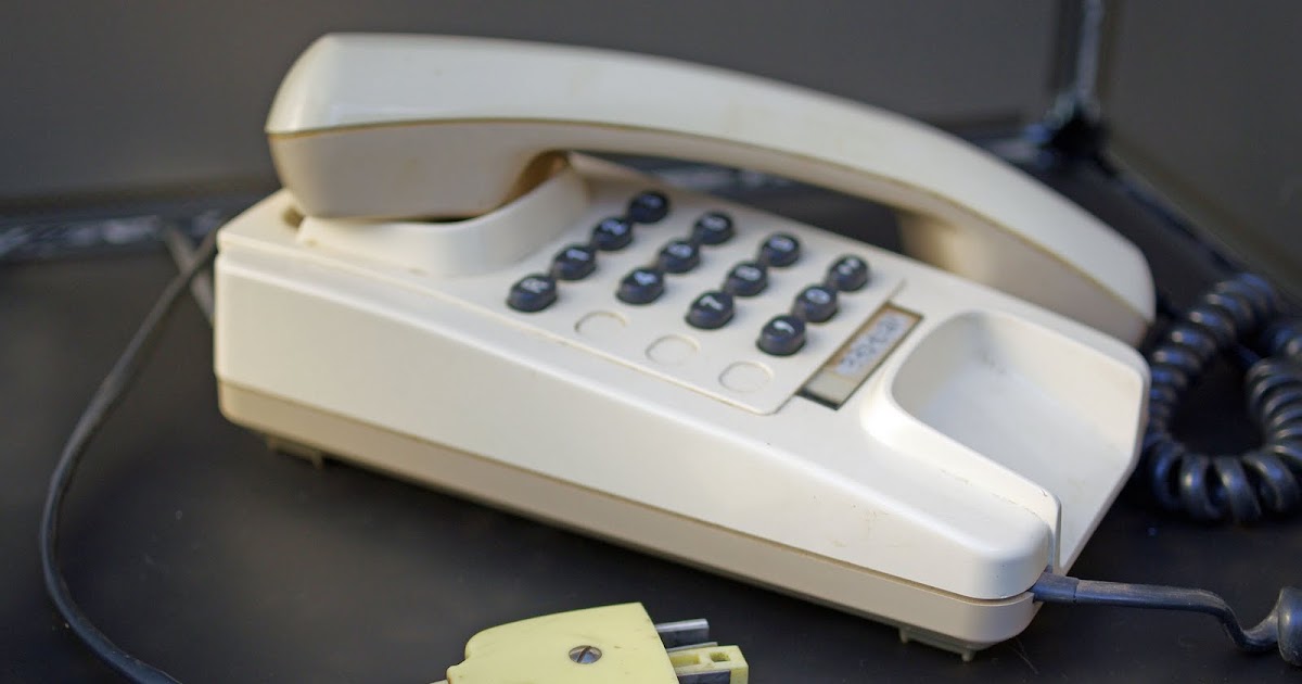 Network Museum: Phone plugs