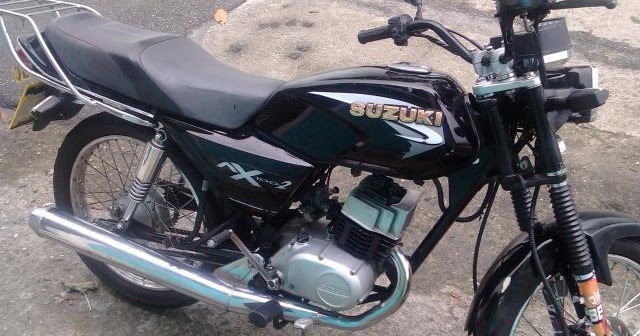 LA HISTORIA DE LAS MOTOS: SUZUKI AX 2 100