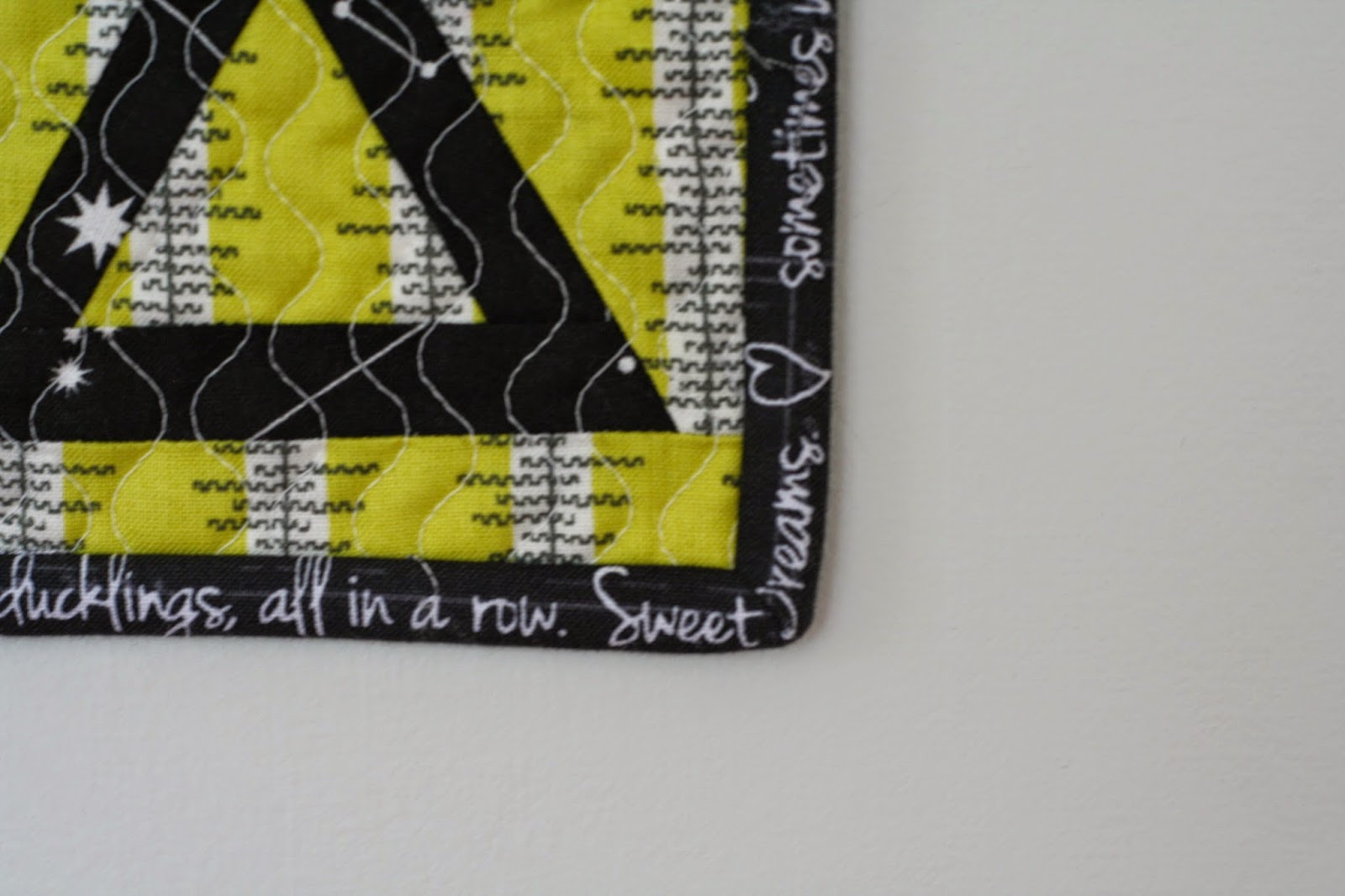 Sugar Loaf Pillow – Wooden Spoon Quilts