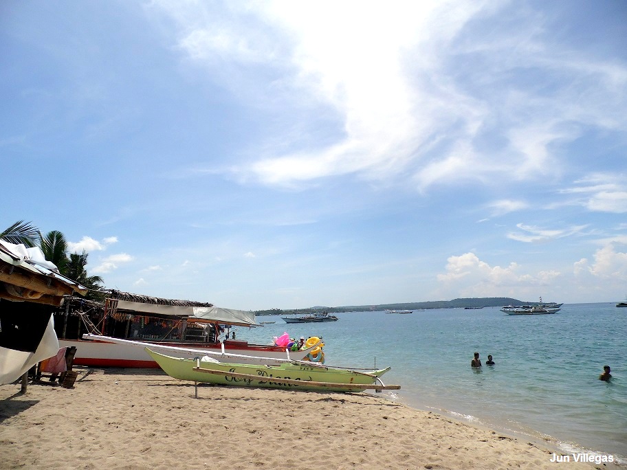 Smart Backpacker: 5 Beaches in Batangas in One Day