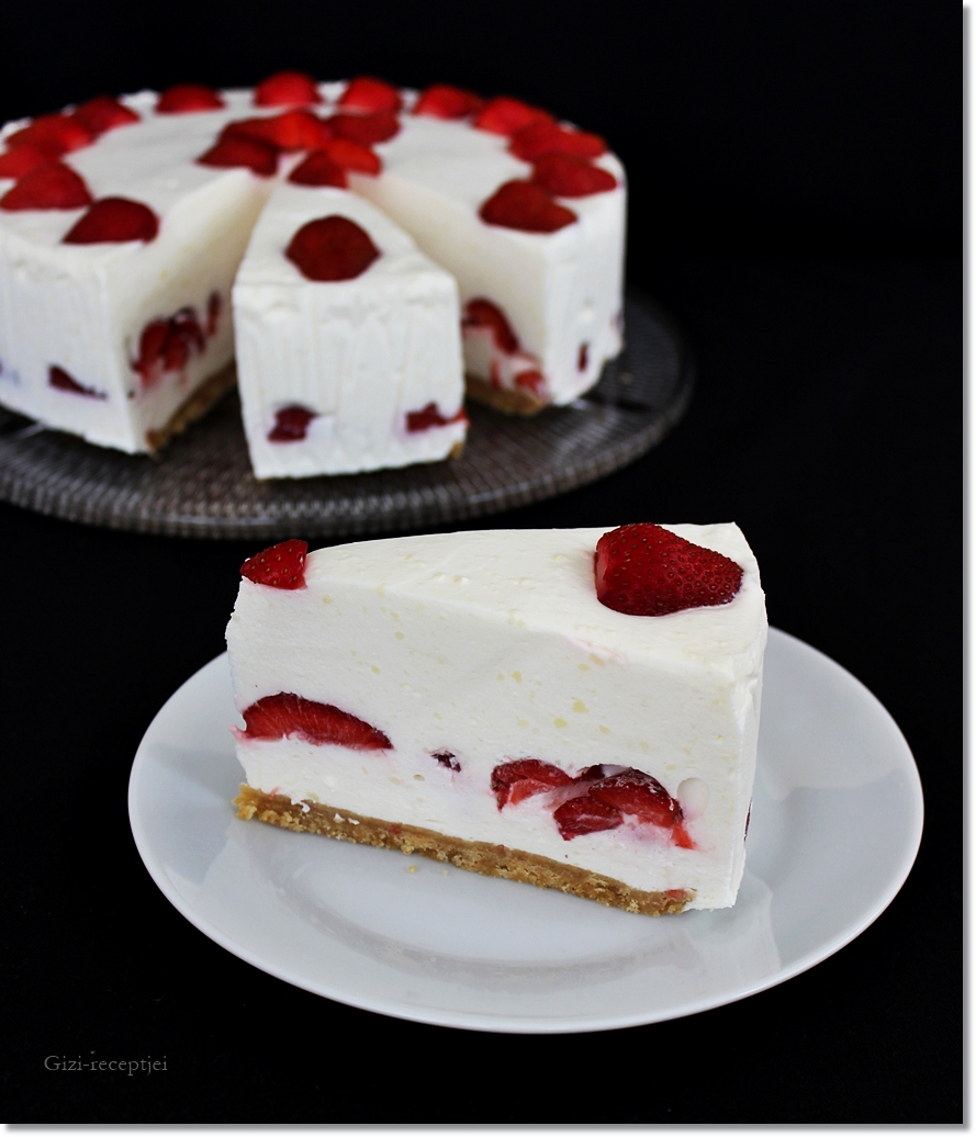 Gizi-receptjei: Fehér csokis-epres torta. (Sütés nélküli)