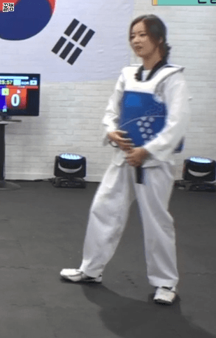 Apink Bomi on My Little Television (GIFs)