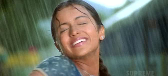 TeluguMovieClub: Prabhas Varsham movie pics